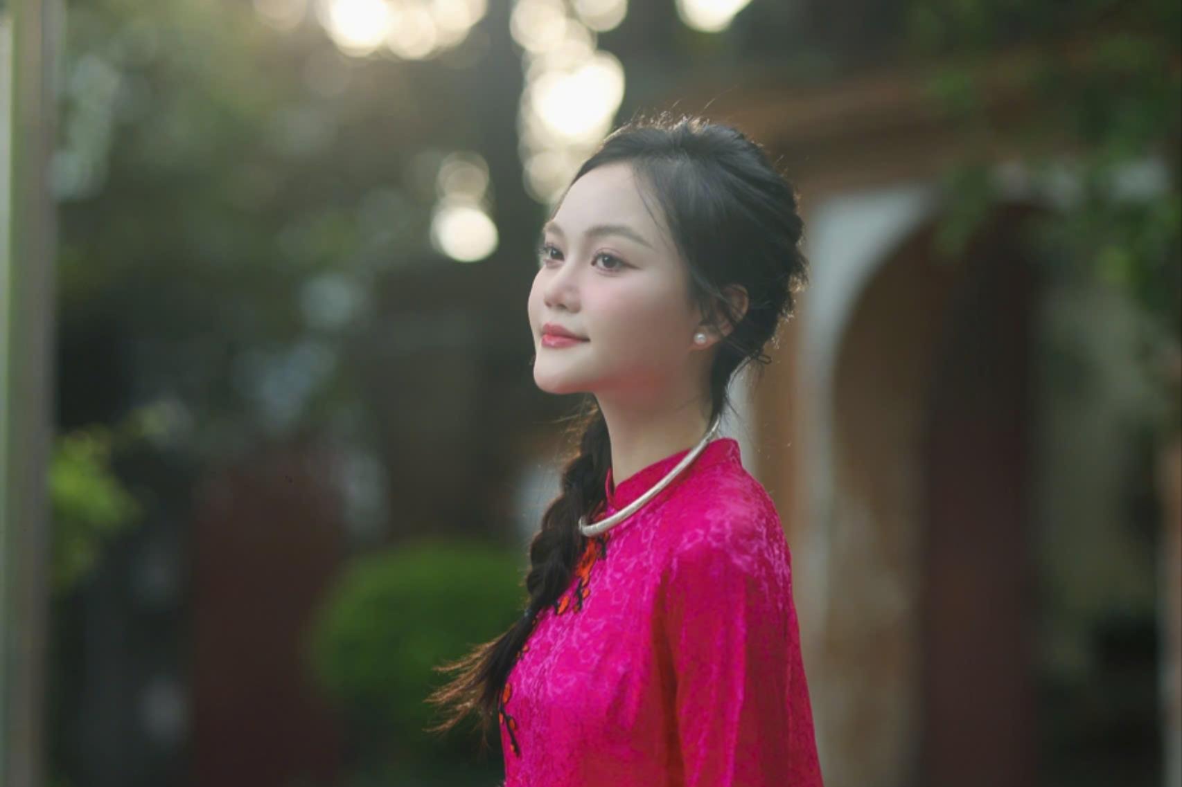 Hà Quỳnh Như - mượt mà, sâu lắng điệu hát quê hương