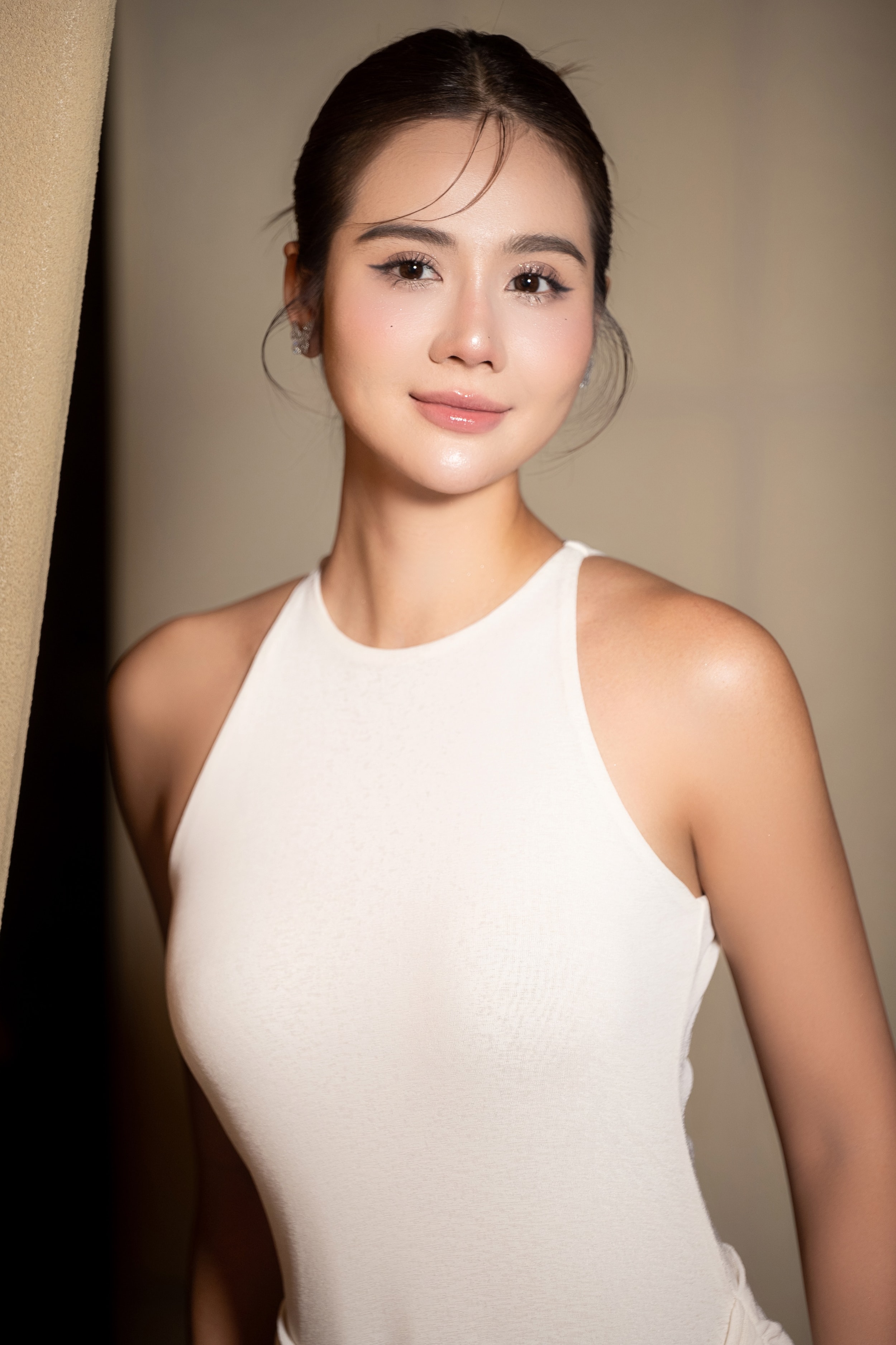 Phan Minh Huyền: Hạnh phúc 'đủ đầy' ở tuổi 35 sau ly hôn