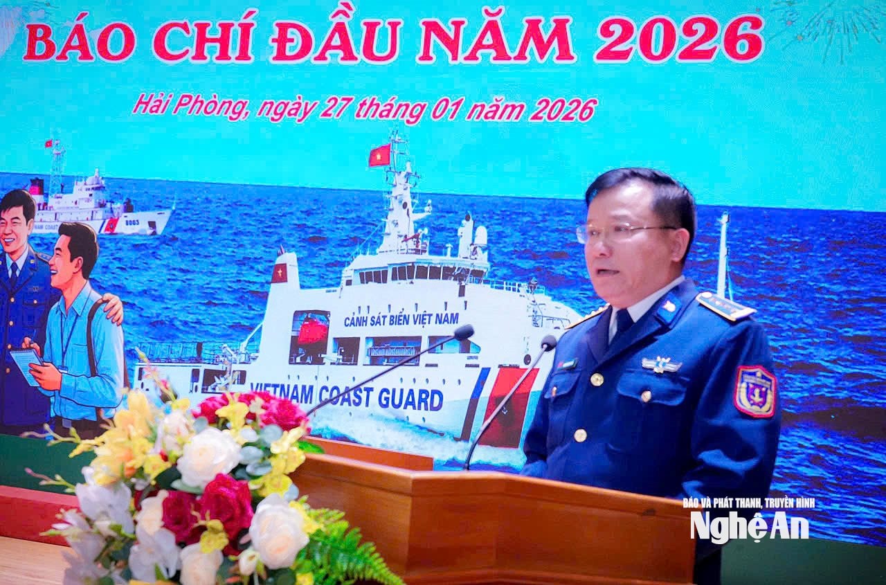 Units of the Vietnam Coast Guard held a press conference at the ...