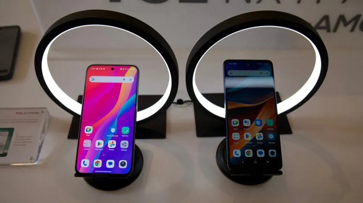 MWC 2026: TCL launches NXTPAPER AMOLED - The world's first anti-glare ...