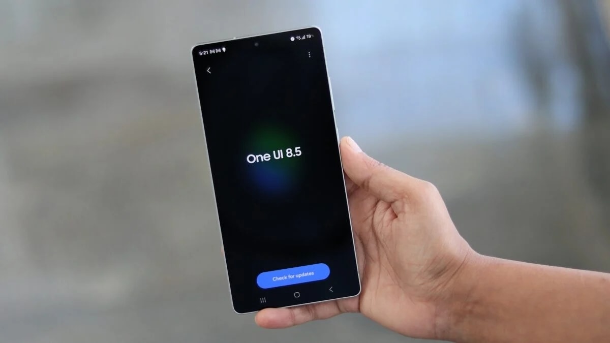 The Samsung Galaxy A54 receives the global One UI 8.5 update with many ...
