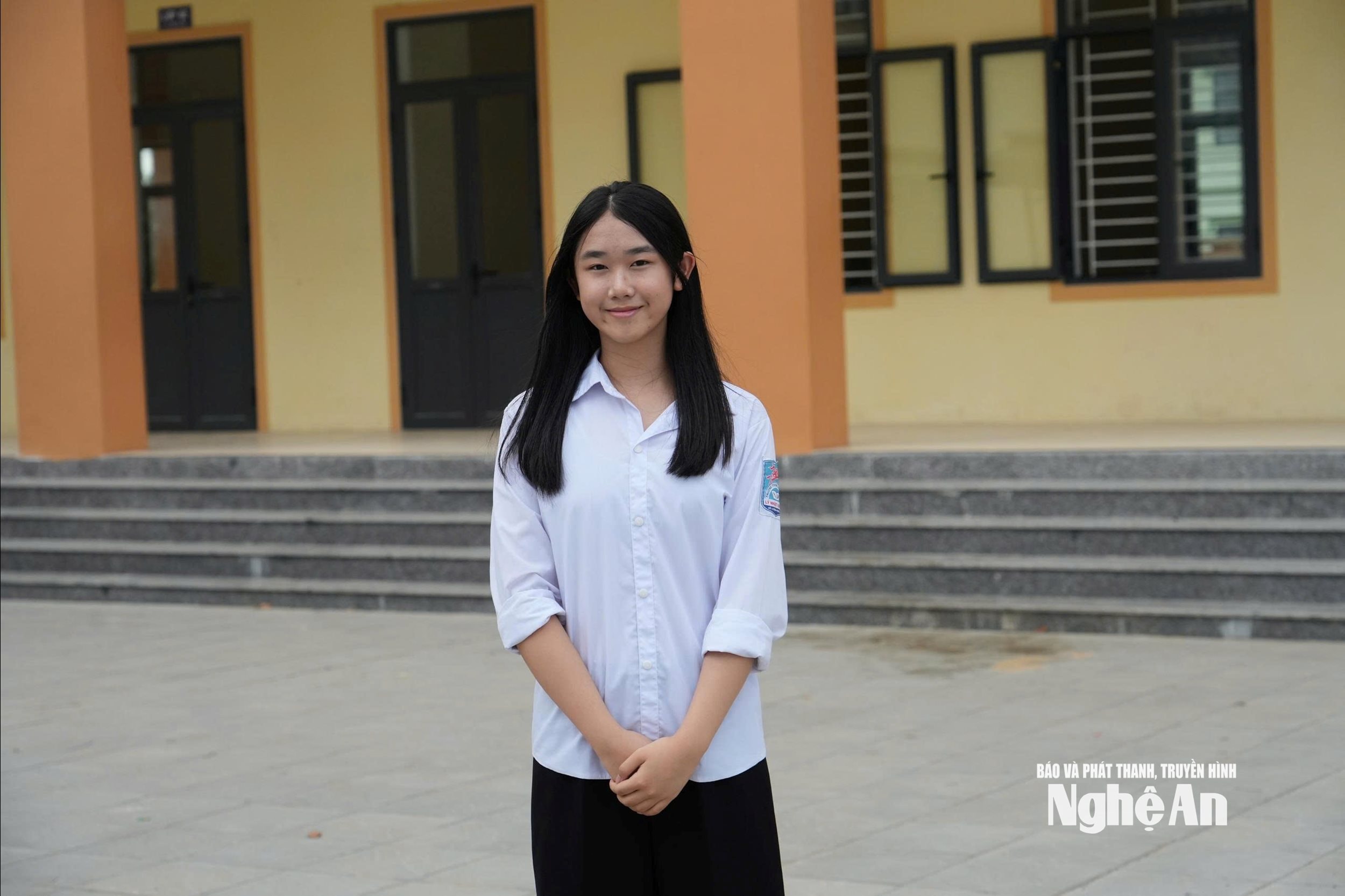 This year's college entrance exam season has produced two top-scoring ...
