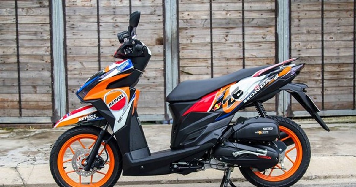 Honda Click 125i sơn dàn áo phong cách CBR1000 Repsol