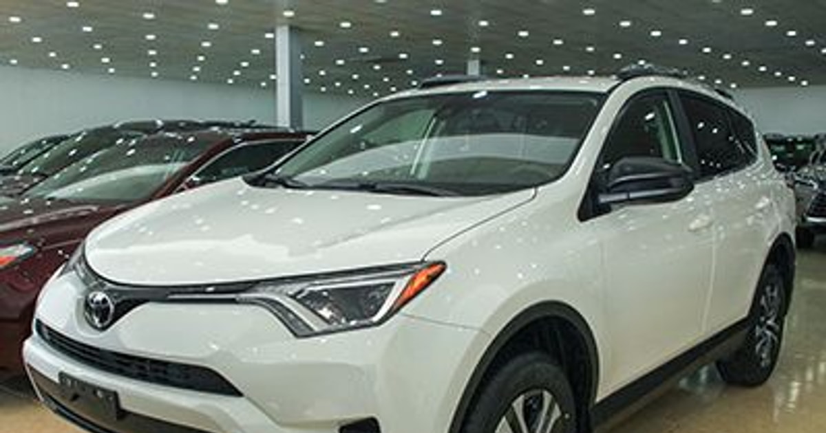 Toyota RAV4 2017 đầu tiên tại Việt Nam