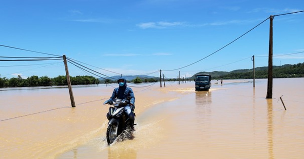 Lũ trên các sông ở Nghệ An xuống chậm và đang ở mức cao