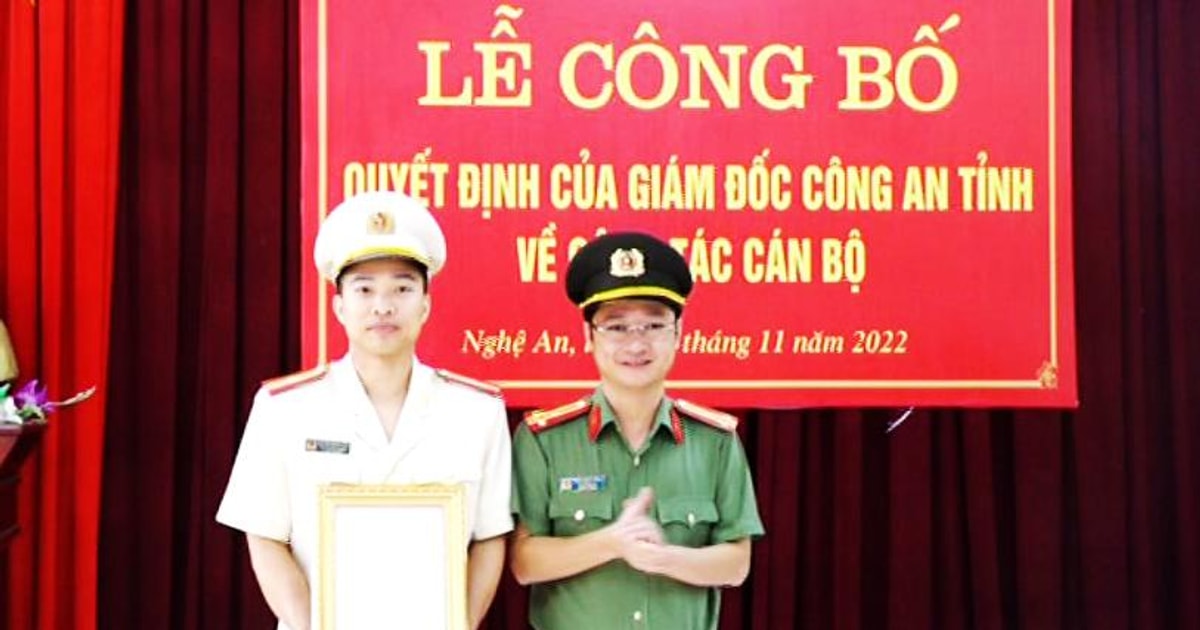 Trao quyết định bổ nhiệm Phó Trưởng Công an huyện Con Cuông