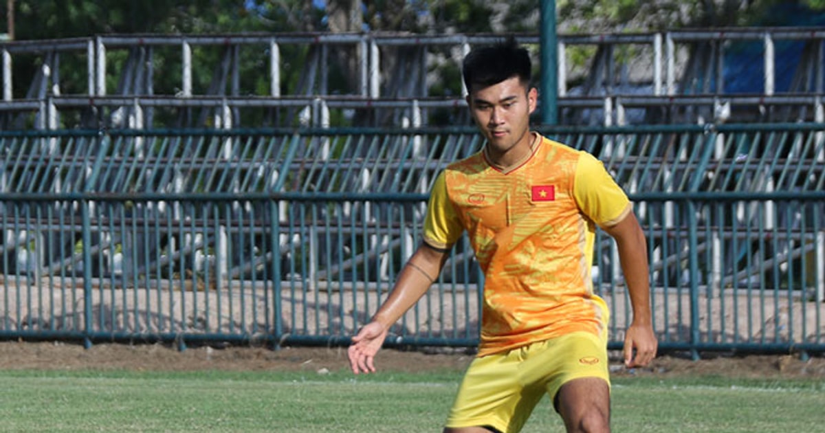 Tiền vệ 18 tuổi điển trai của Việt Nam tự tin hướng đến U23 Đông Nam Á; U23 Malaysia ngược dòng ...