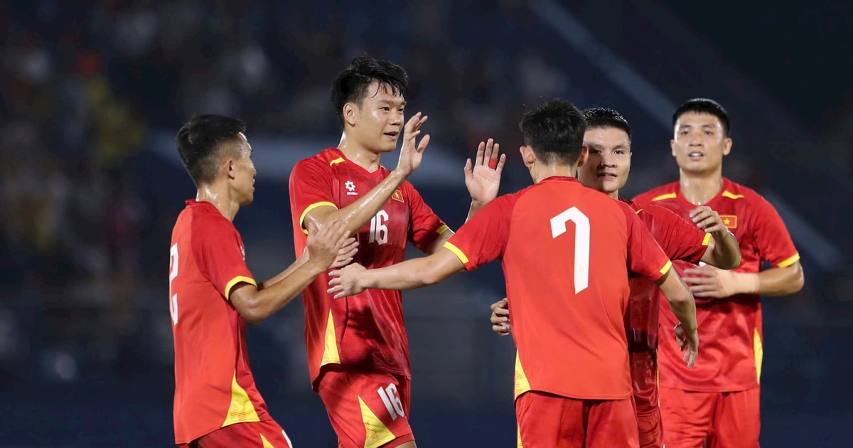 Hai Long scores a spectacular goal, Vietnam national team wins ...