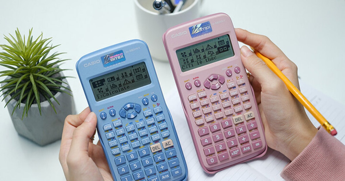 What types of calculators are allowed in the 2025 high school graduation exam?