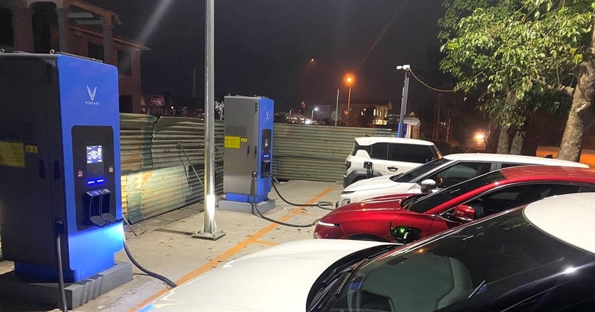 Nghe An: Electric vehicle charging stations overloaded during Tet ...
