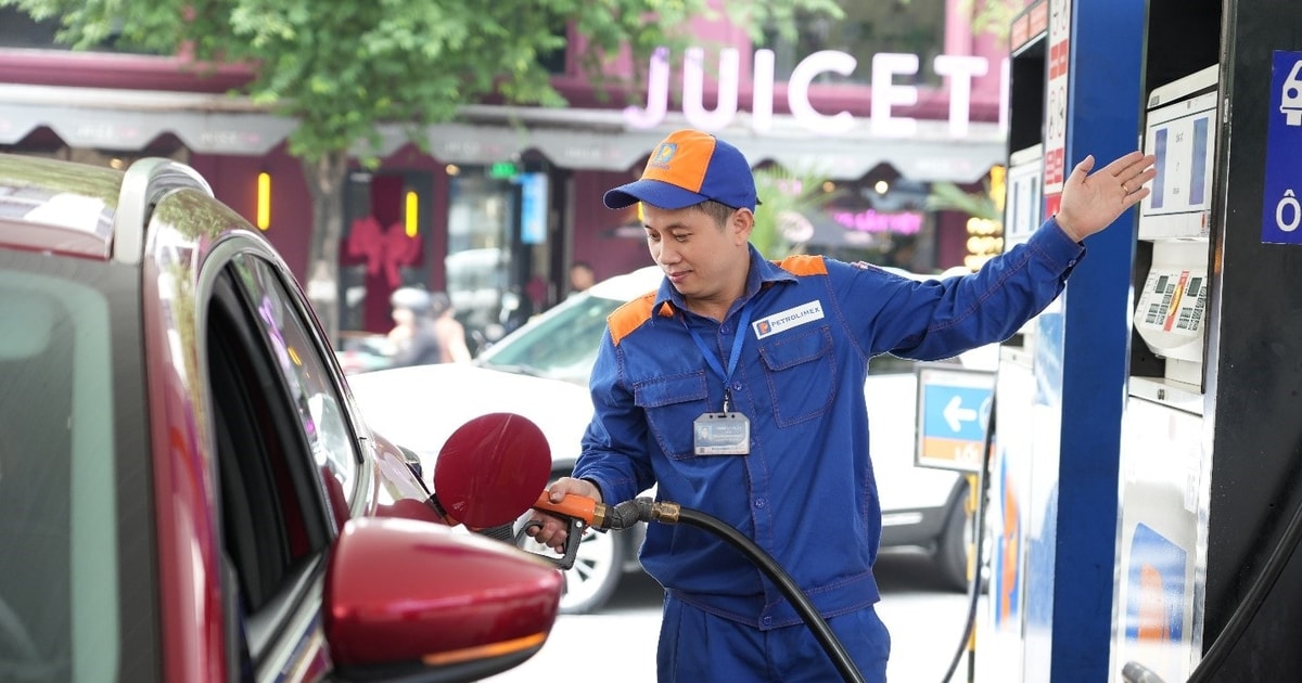 Giá xăng dầu hôm nay 21/4: Bảng giá xăng dầu Petrolimex, PVOIL, Mipec ...
