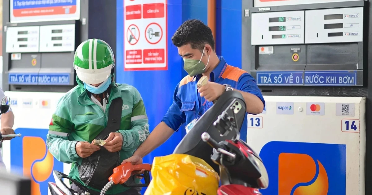 Giá xăng dầu hôm nay 5/5: Bảng giá xăng dầu Petrolimex, PVOIL, Mipec ...