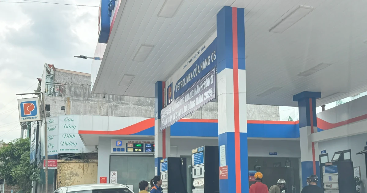 Giá xăng dầu hôm nay 16/5: Bảng giá xăng dầu Petrolimex, PVOIL, Mipec ...